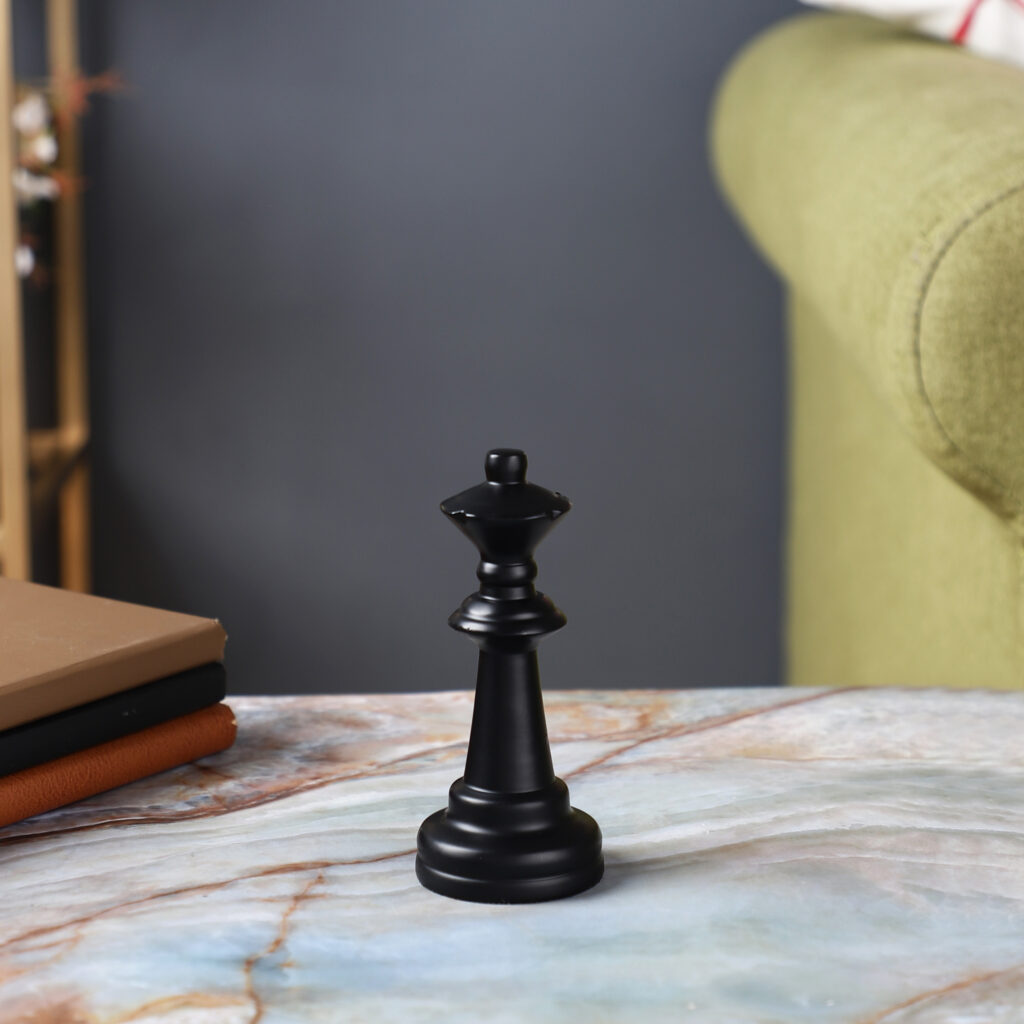 Chess Pieces Queen Black Small - De Maison Decor